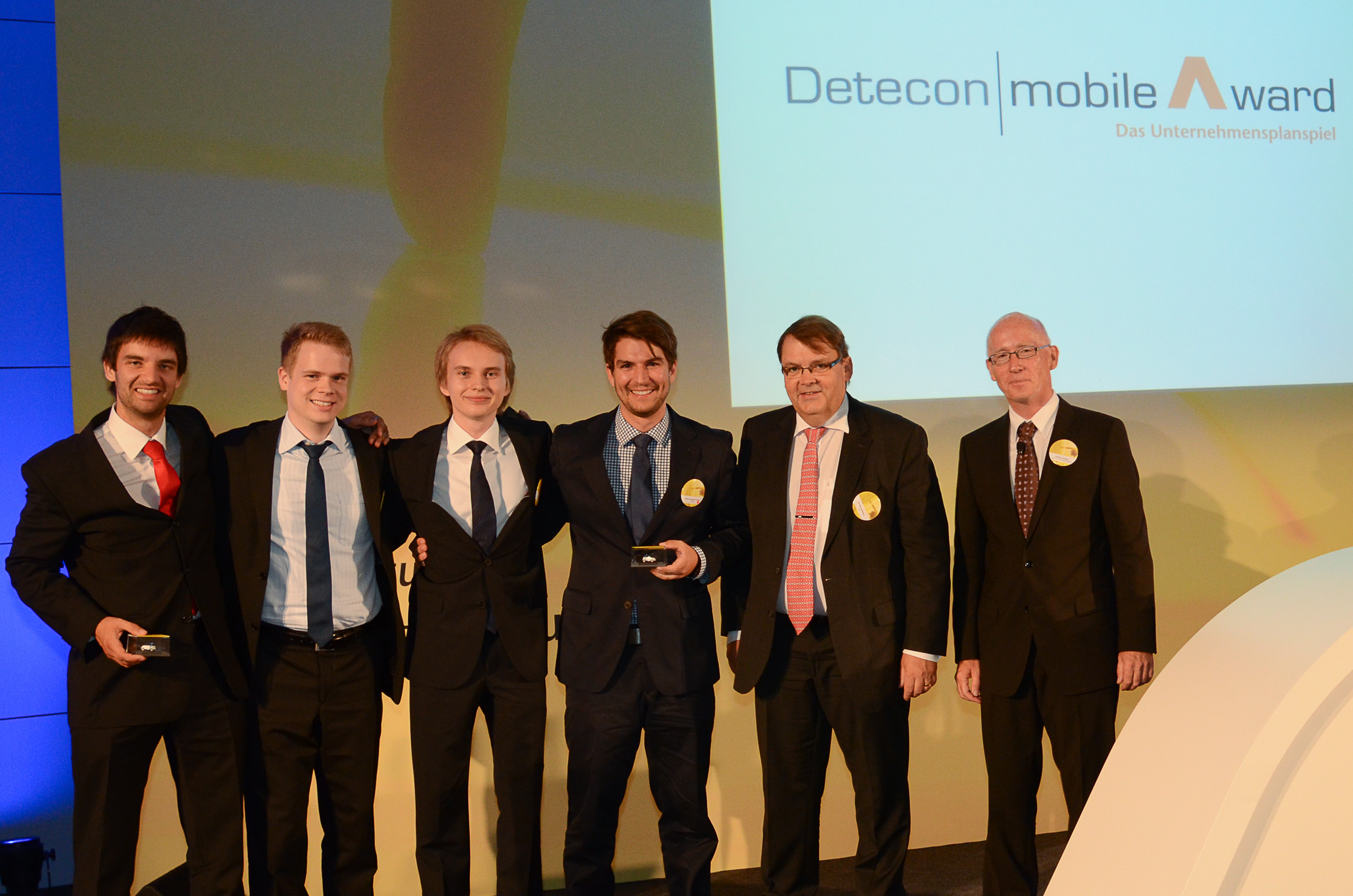 Detecon Mobile Award 2011: Siegerteam bringt e-Mobility ins Taxi ...